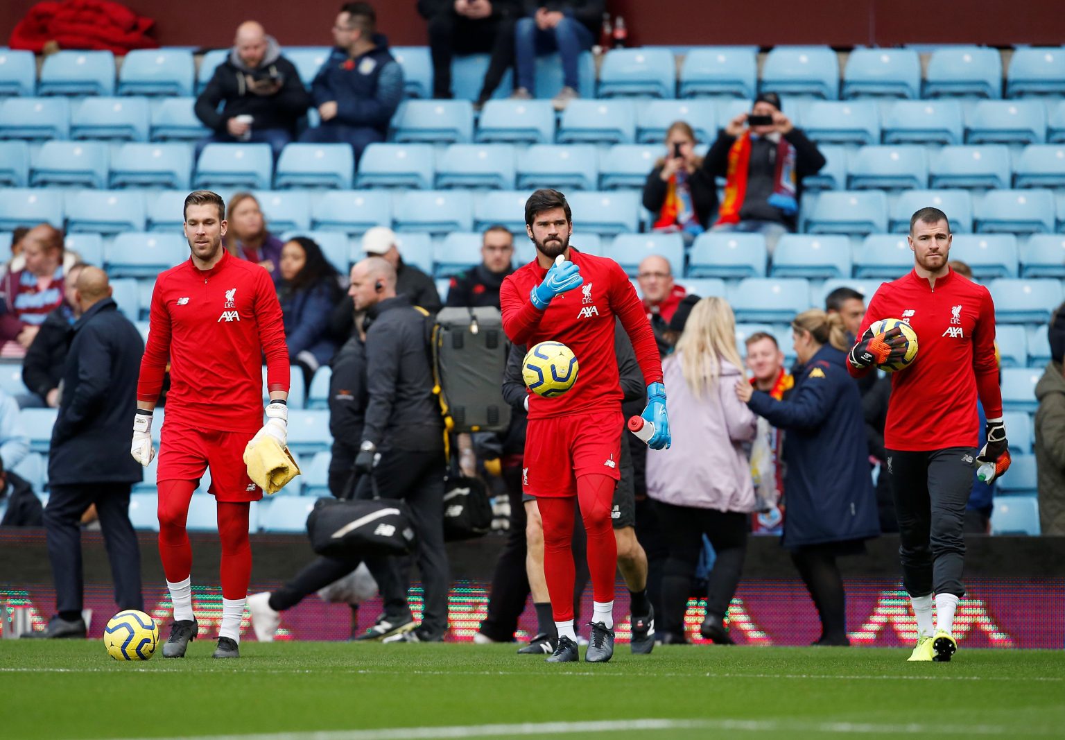 Liverpool are expected to make a move to sign Sunderland goalkeeper ...