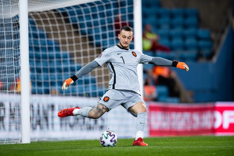 Liverpool coach monitoring young Dutch goalkeeper